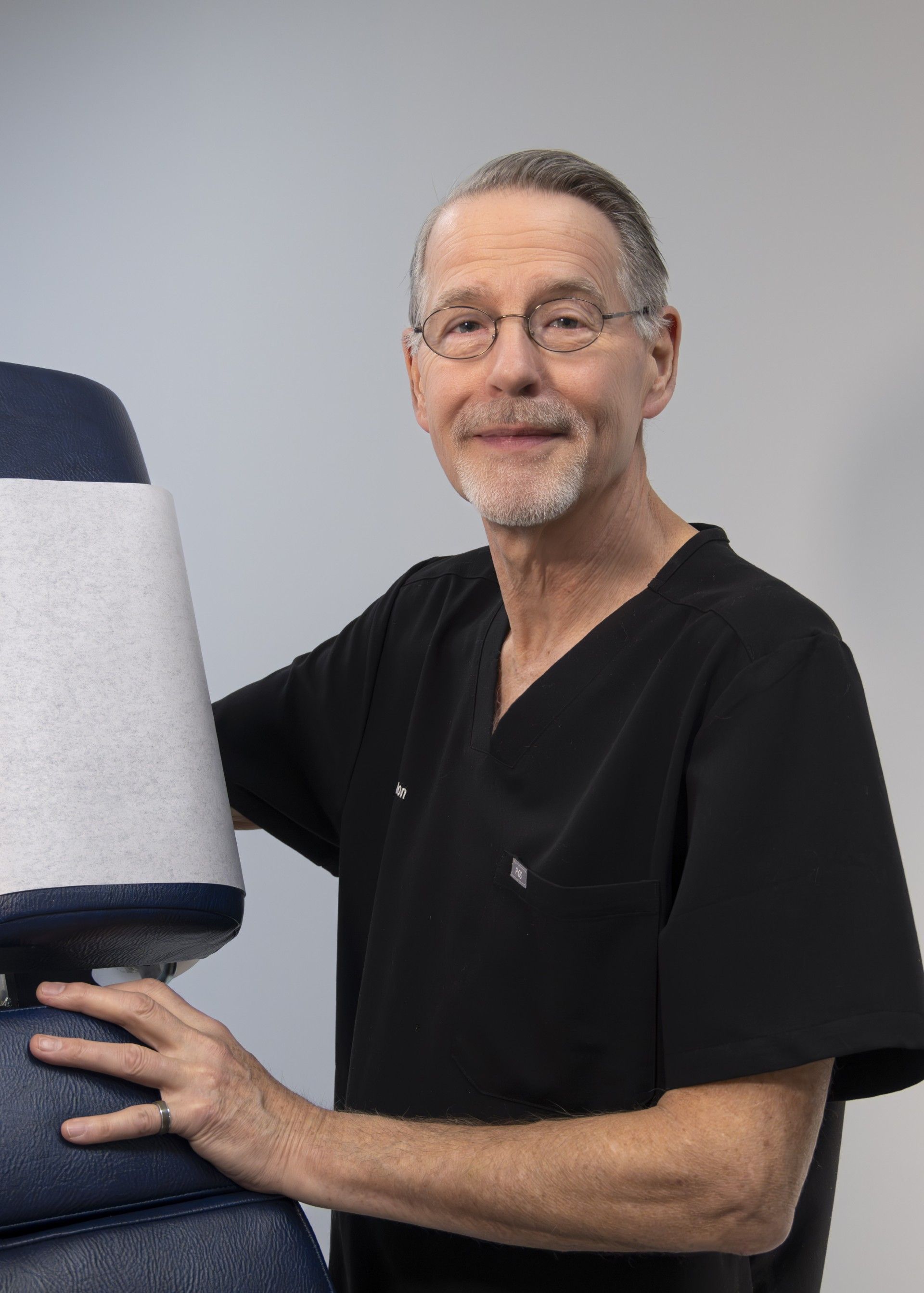 Dr Jonathan Luscomb