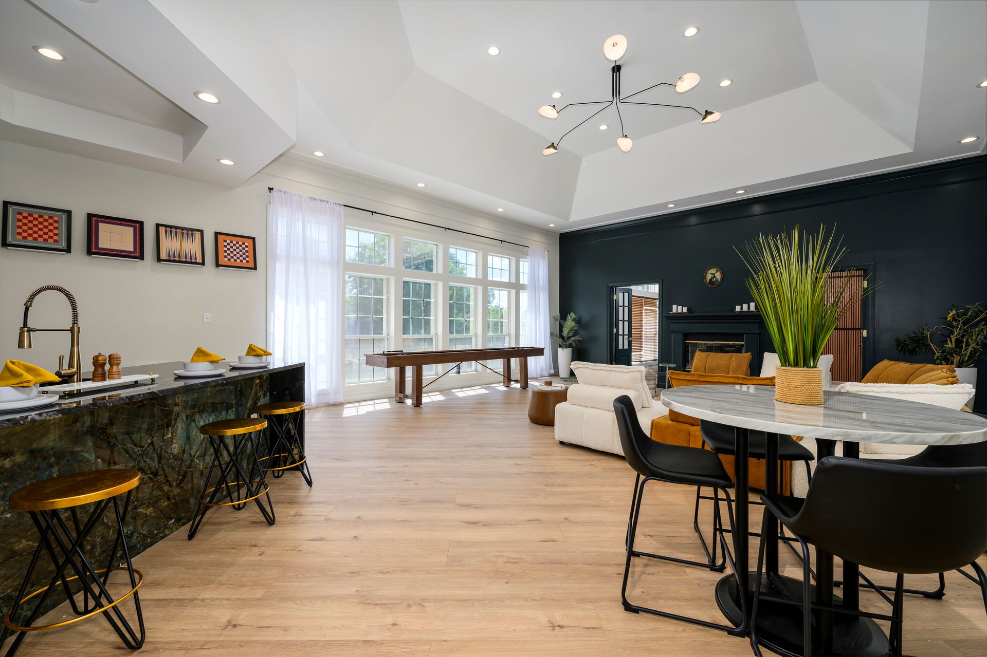 Availability | Blue Door Management | St. Louis, MO