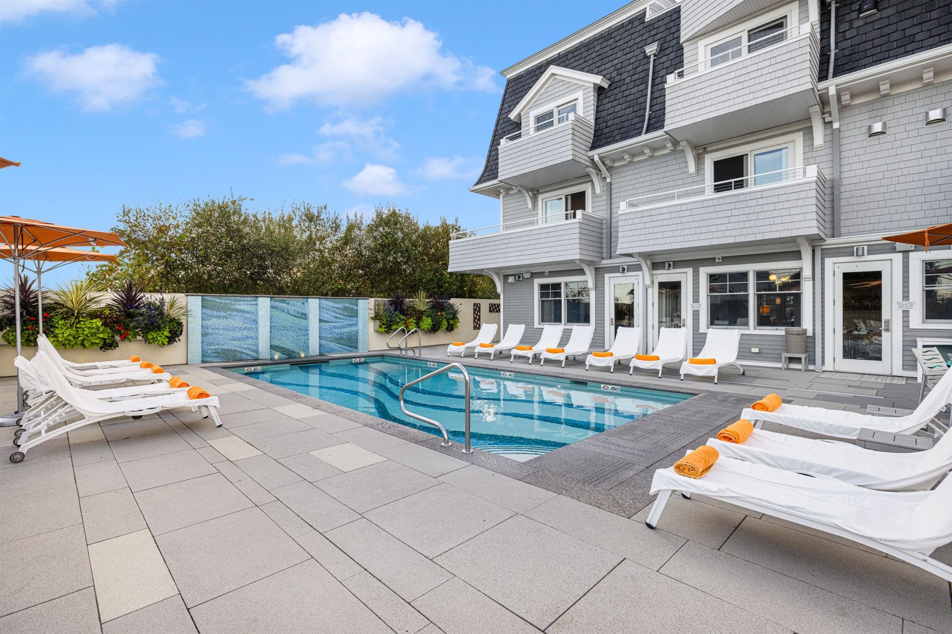 Gallery | The Break Hotel|