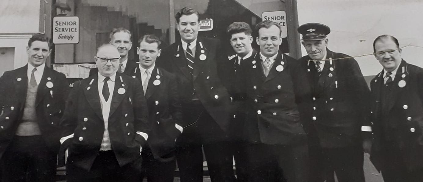 History of Red & White Services Ltd, a bus and coach operator in south ...