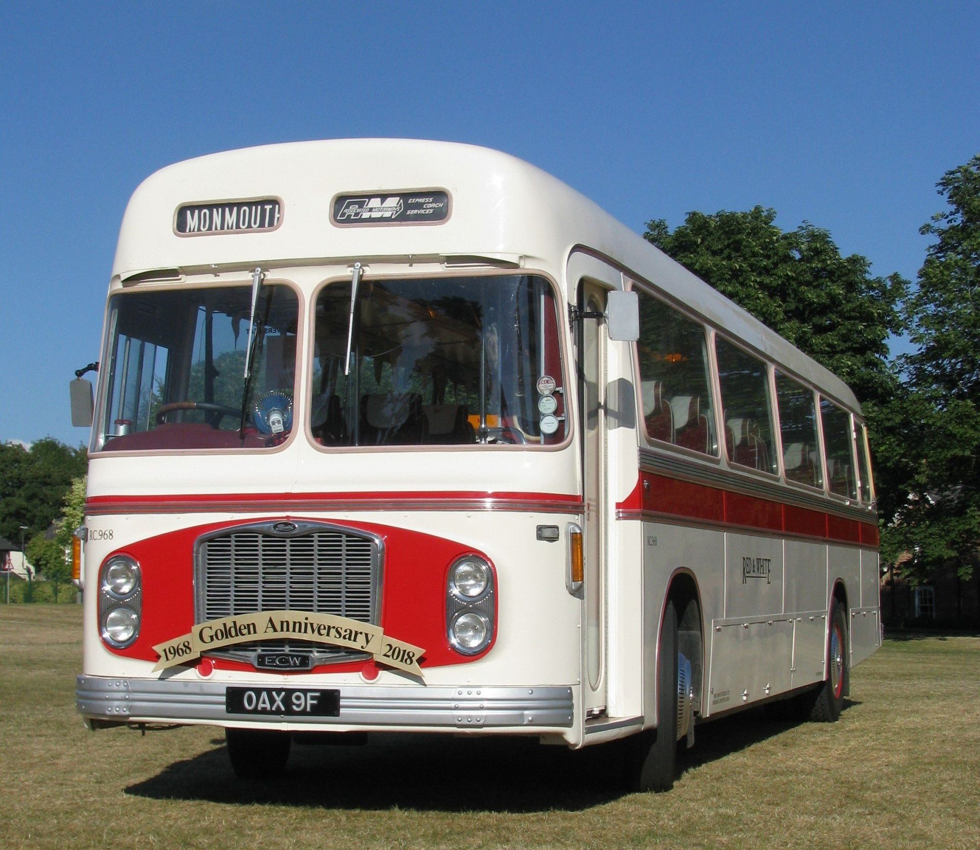 Surviving Red & White buses. Surviving Bristol RELH / ECW mark-1 coaches.