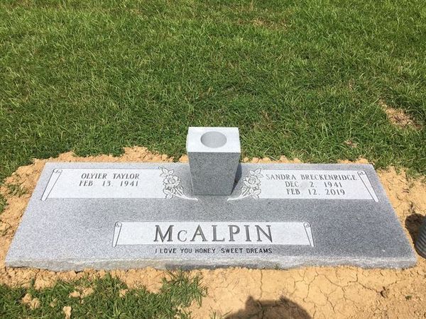 Companion Flat Markers – Canton, MS – Davidson Marble