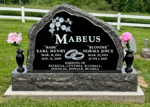 Custom Monuments Gallery | Ottumwa, IA | Fuller Monument