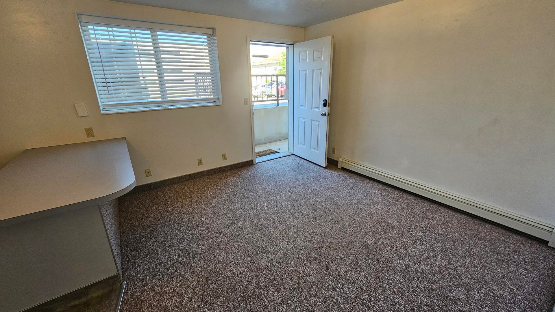 Off-Campus Private 1Bed/1Bath Apartments