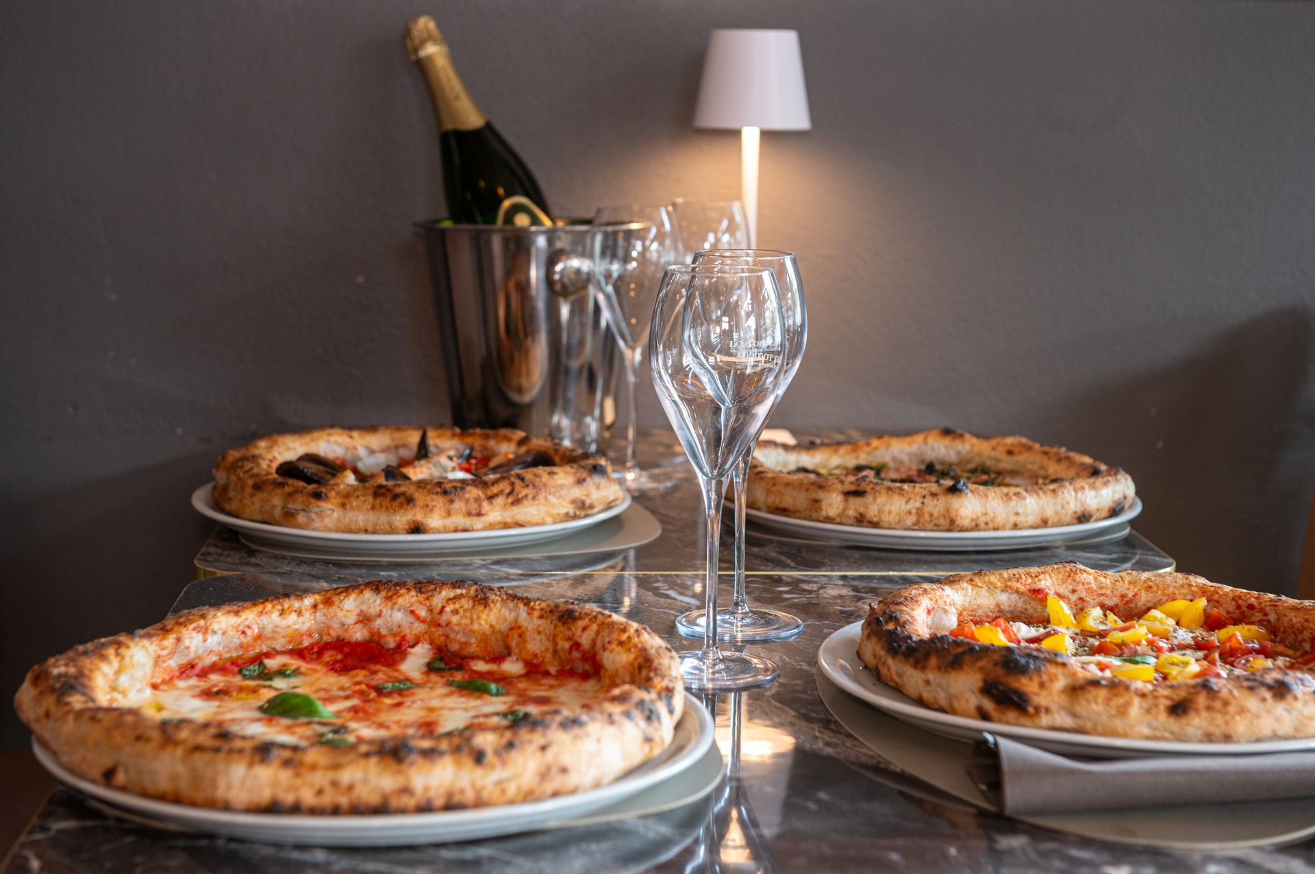 Fuoco e Farina | Pizzeria Napoletana ad Arona