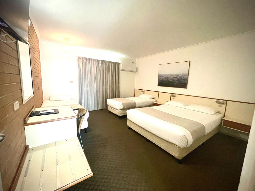 The Wild Scotsman Motor Inn | Accommodation in Gin Gin