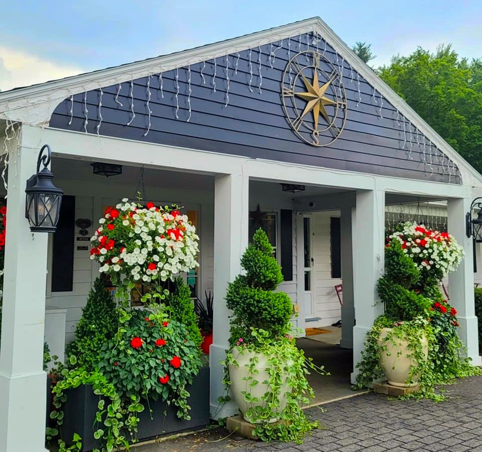 About Us | Starlight Lodge North Conway