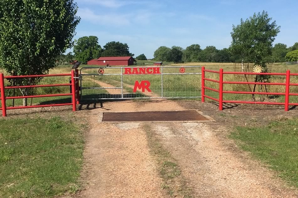 RANGER GATE | RANCH MANUFACTURING | CUSTOM ENTRANCE GATES