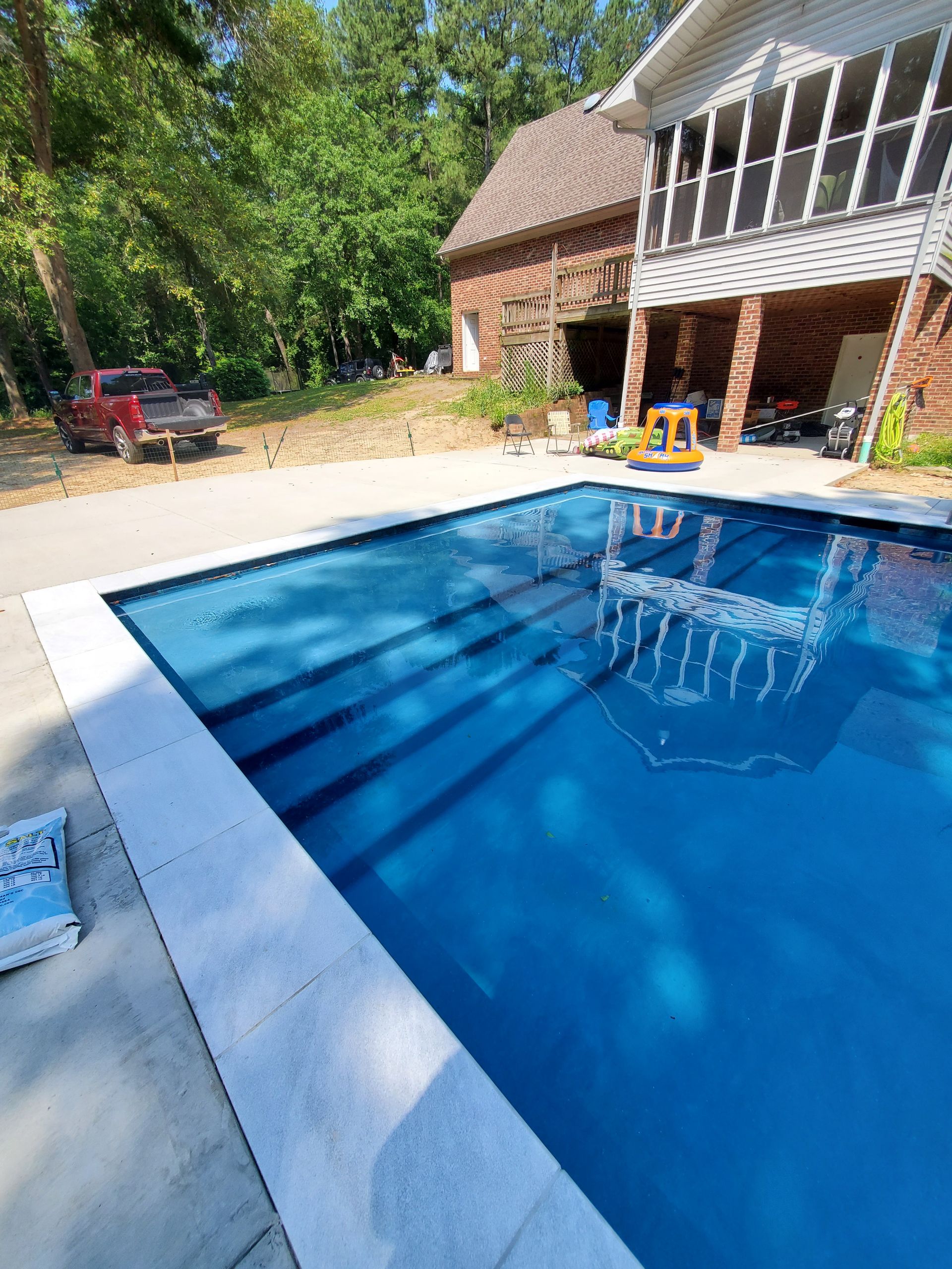 Kansas City Pools | Swimming Pool Services | KC, MO