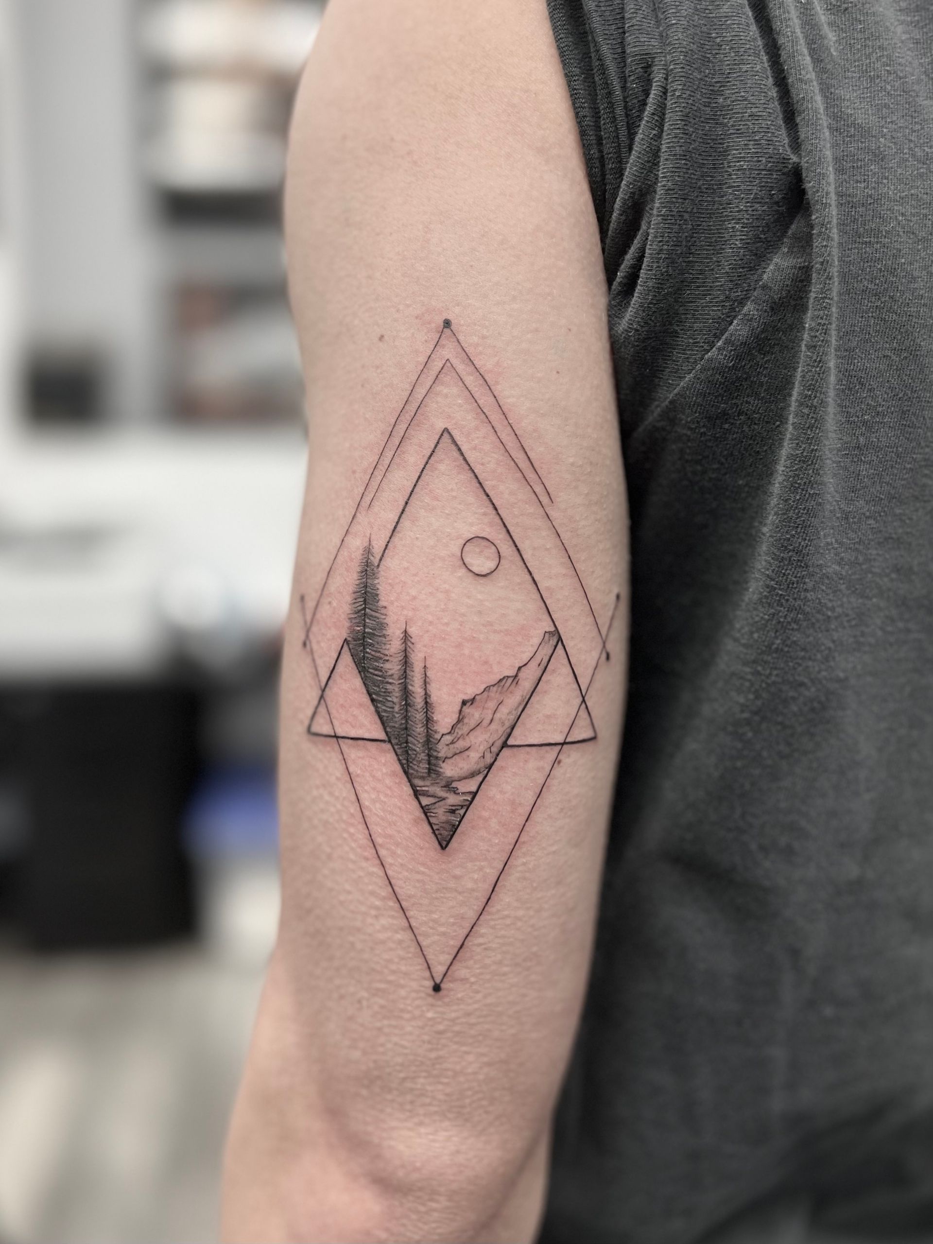 Anahi Castaneda| Black and Grey | Fine Line tattoos