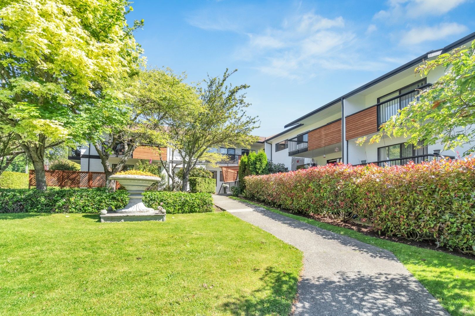 Suite Gallery | View 3205 Wetherby Rd Units and Building Photos