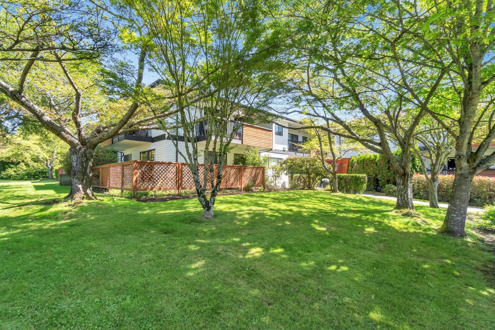 Suite Gallery | View 3205 Wetherby Rd Units and Building Photos