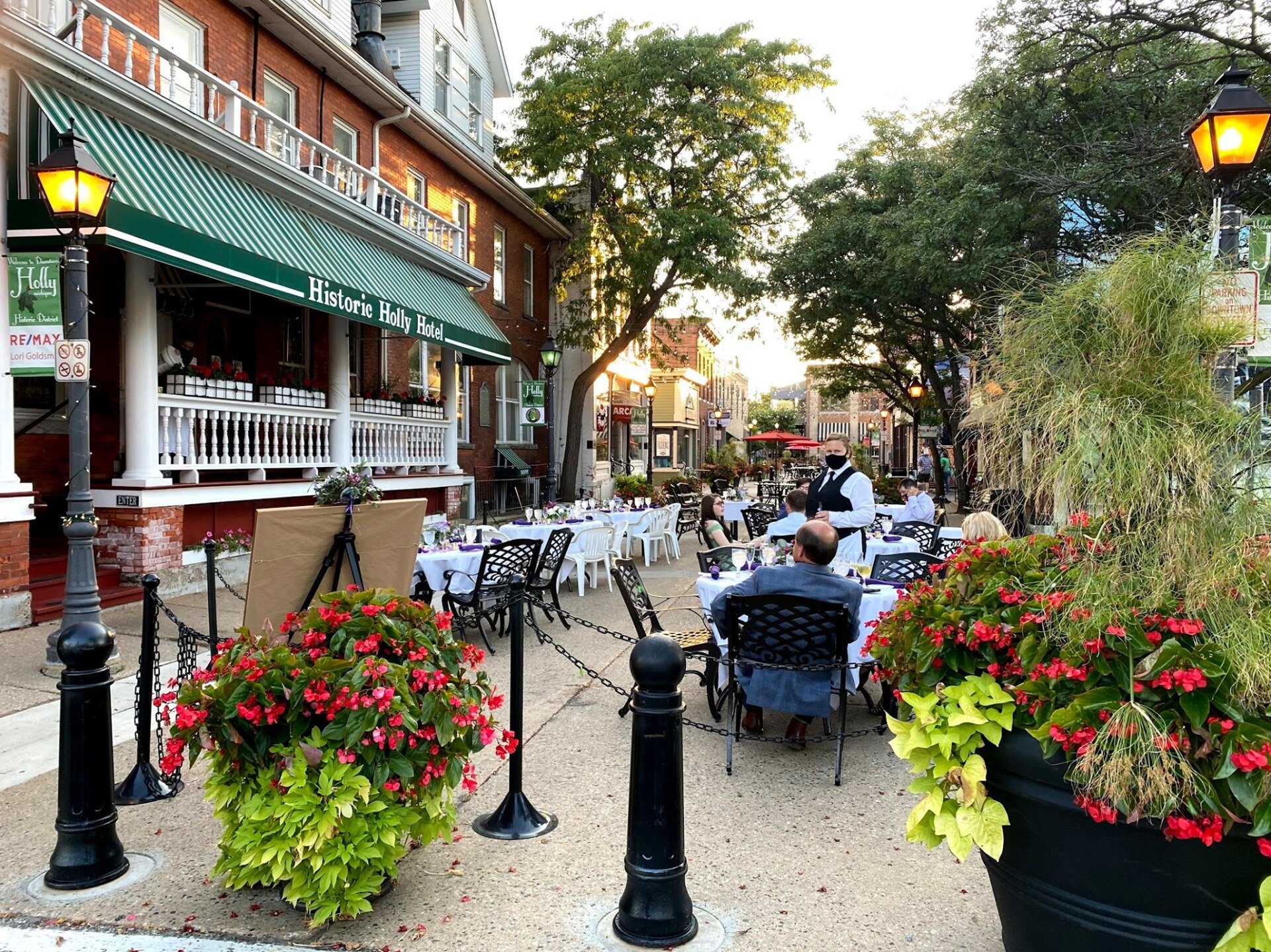 Historic Holly Hotel Events