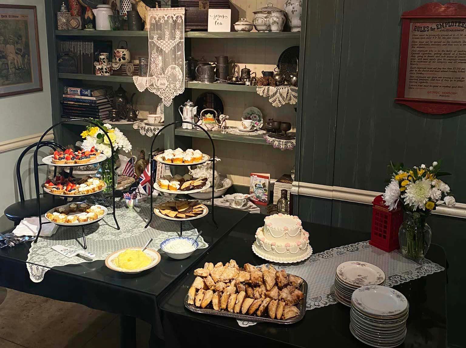 Gallery | Sugarplums & Teas | Lancaster County