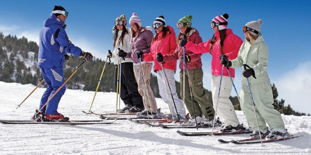 Beginner’s Skiing Guide: Top Tips & Techniques for New Skiers