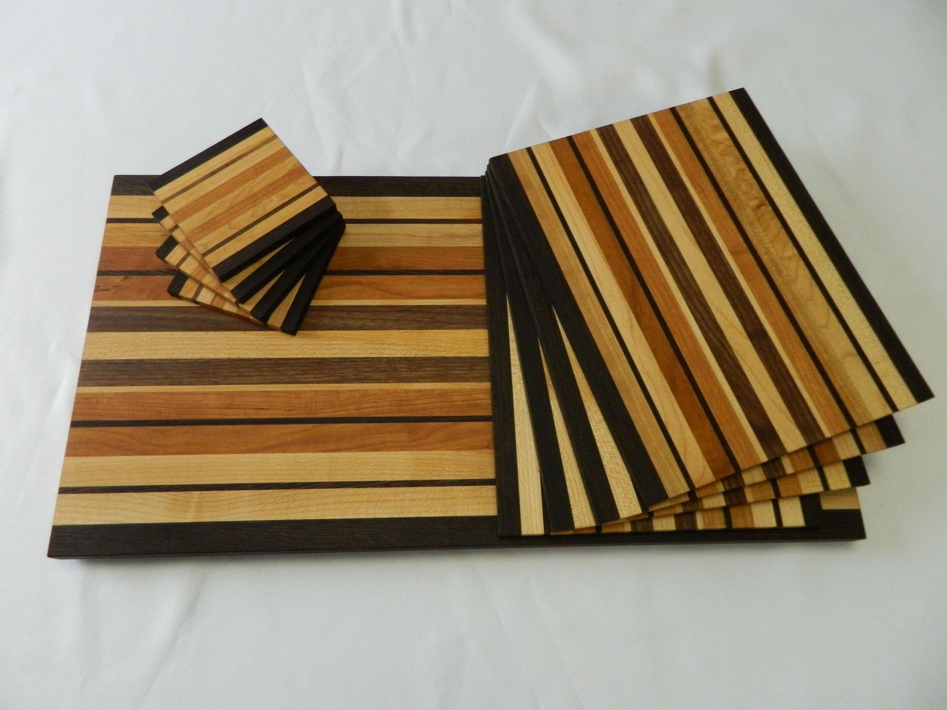Bespoke Woodcraft Products | Wooden Top Designs