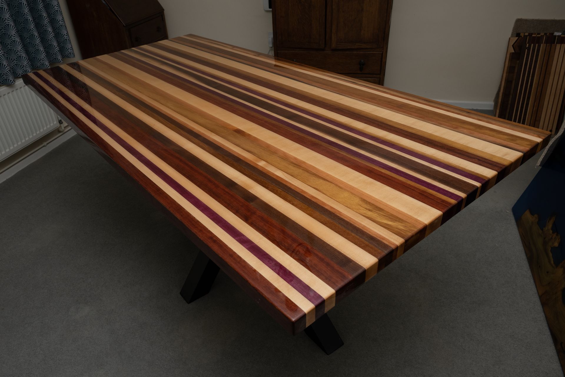 Bespoke Woodcraft Products | Wooden Top Designs