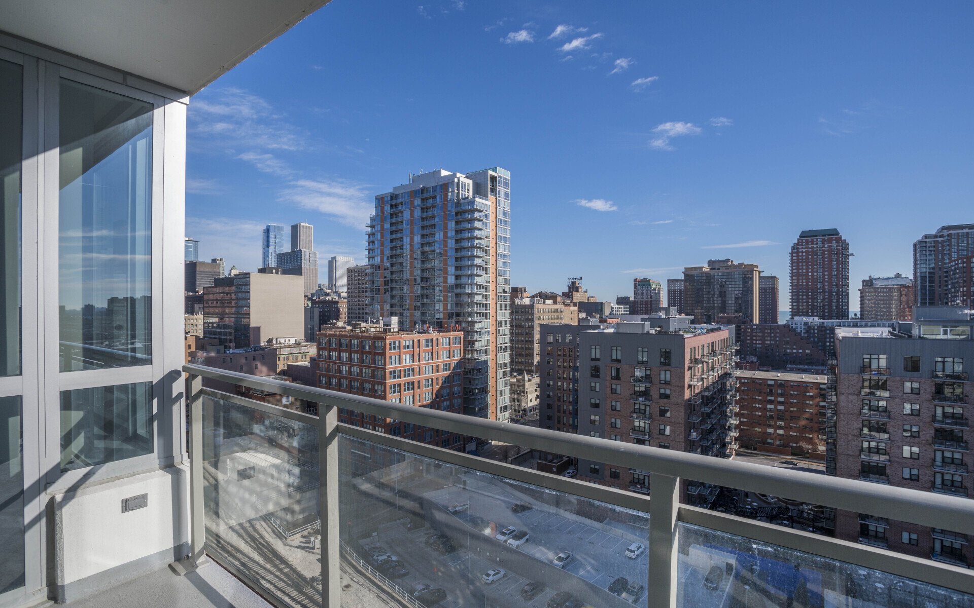 Apartments for Rent in Chicago, IL | The Elle Apartments