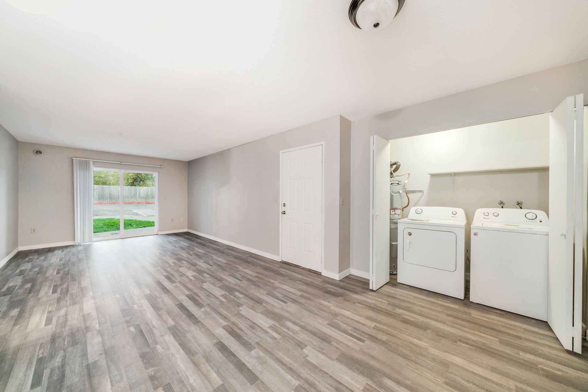 2-3 Bedroom Apartments | Samish Bay Flats | Mount Vernon, WA