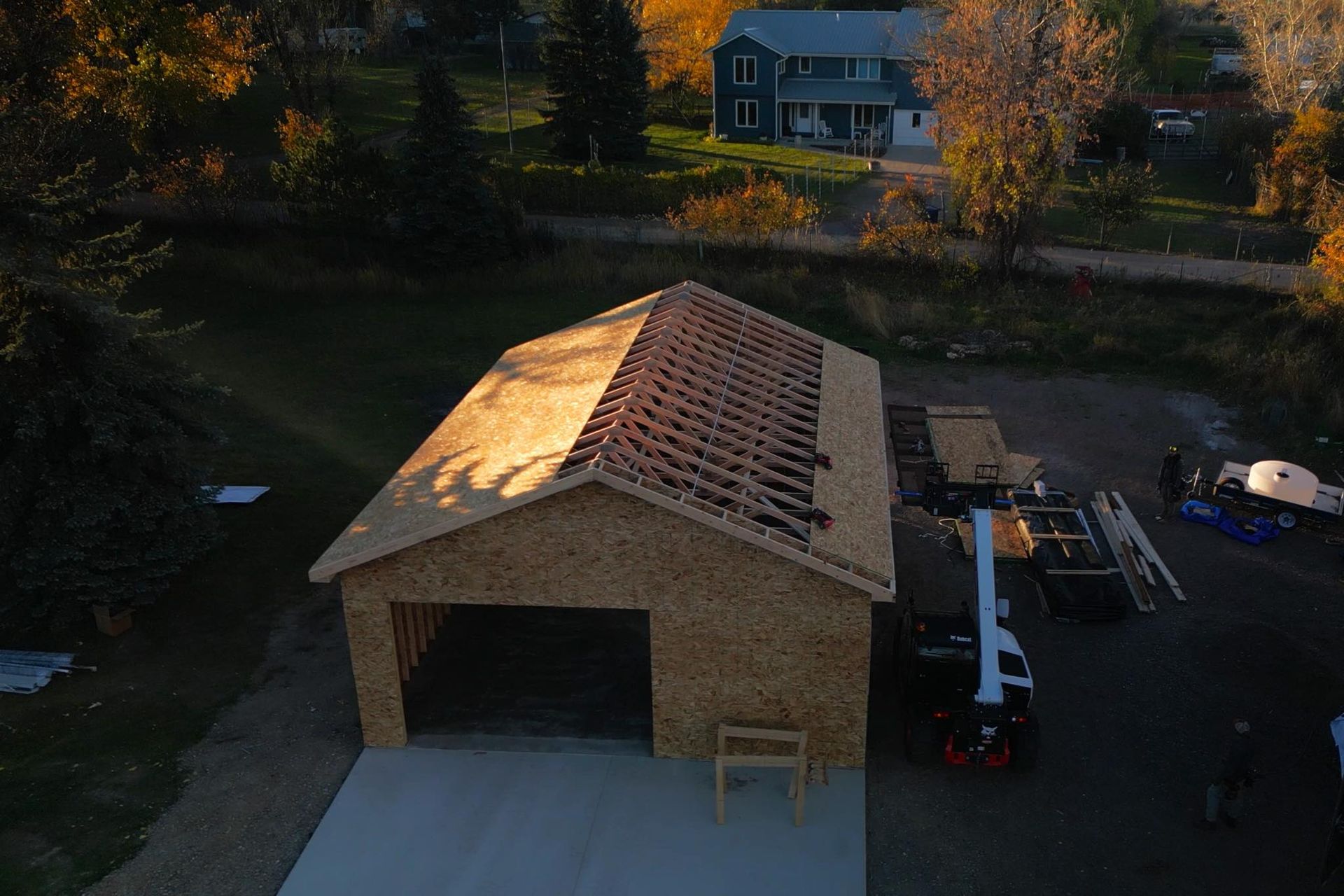 Garages, Shops, Park Model Tiny Homes & Barndominiums