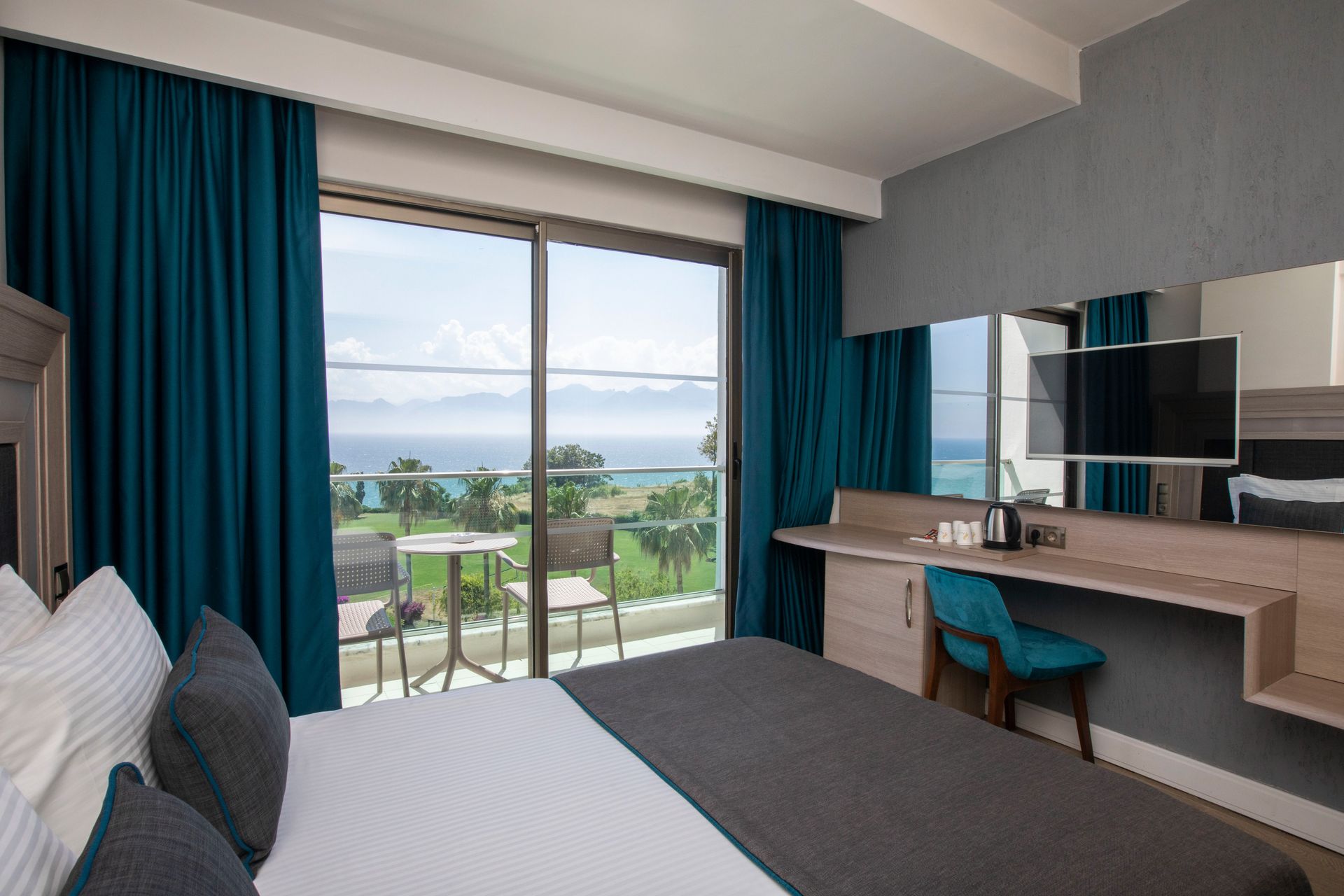 Falcon Hotel Antalya | Standart Deniz Manzaralı Oda