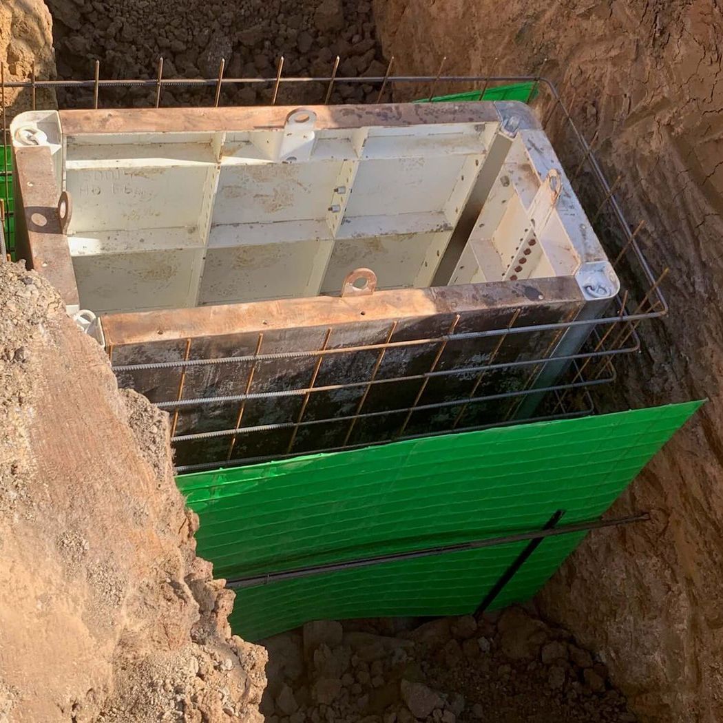 900mm heavy duty panels | Manhole Form Hire