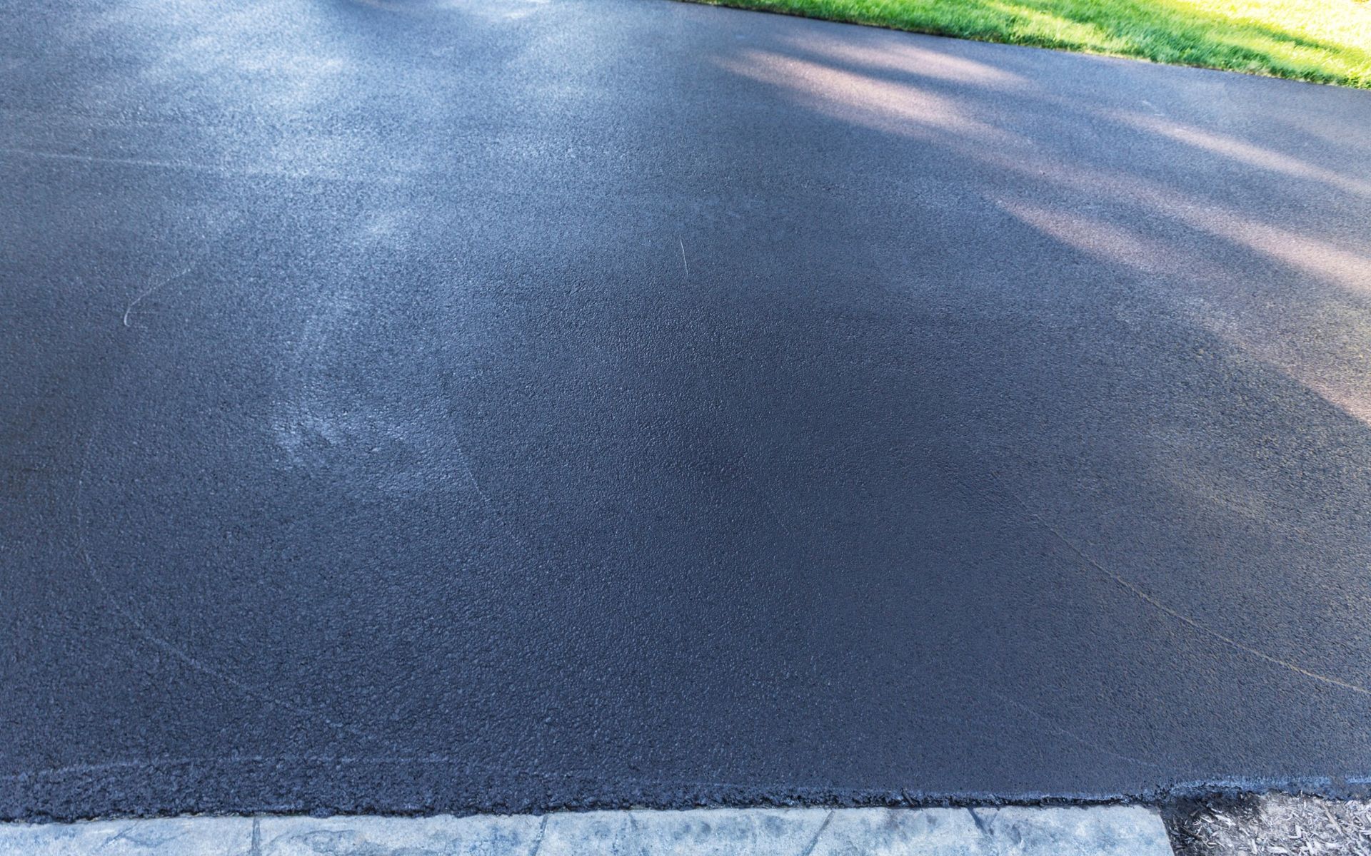 Asphalt Paving & Resurfacing | Asphalt Driveway Company