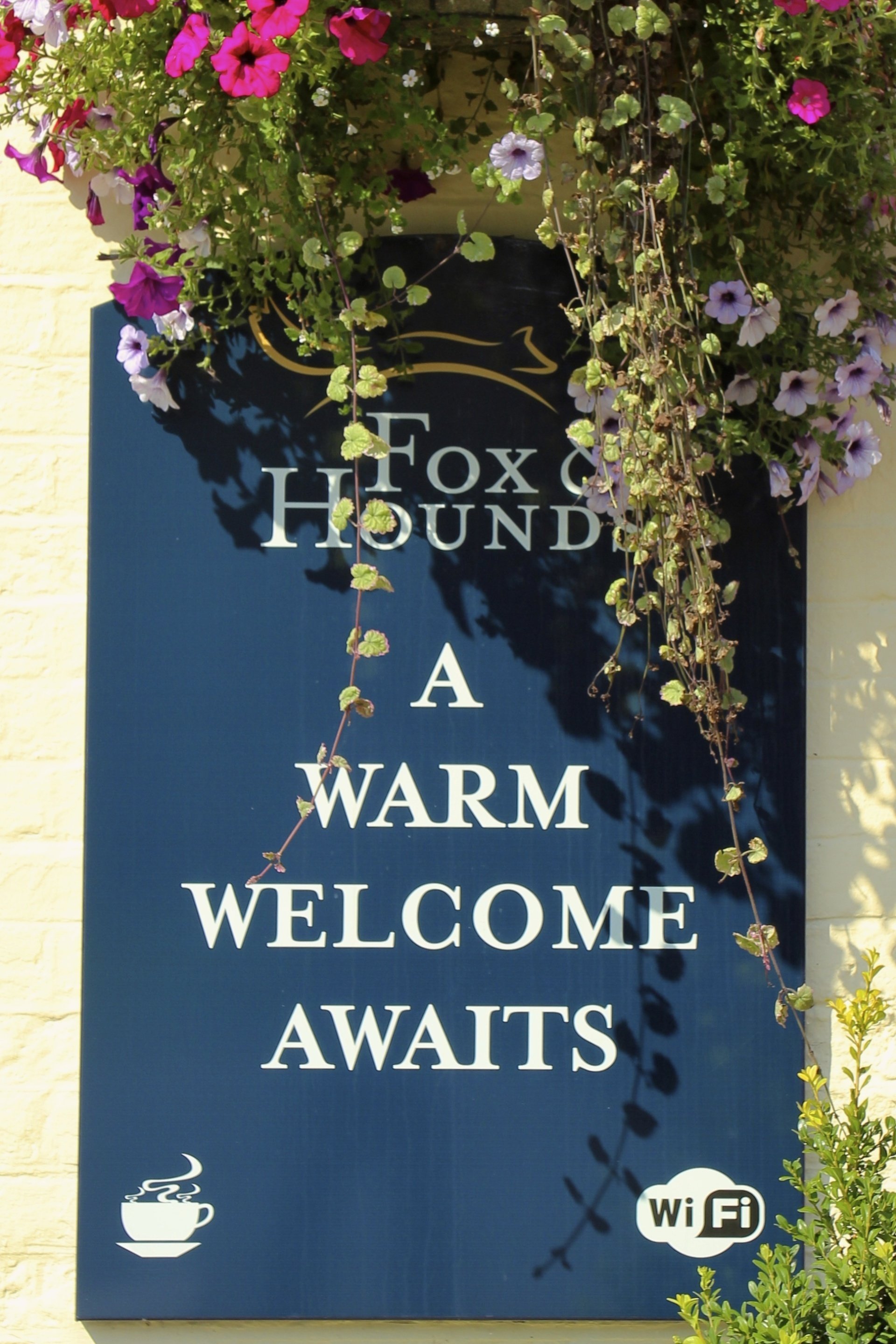 The Fox & Hounds is a country pub in historic Nottinghamshire