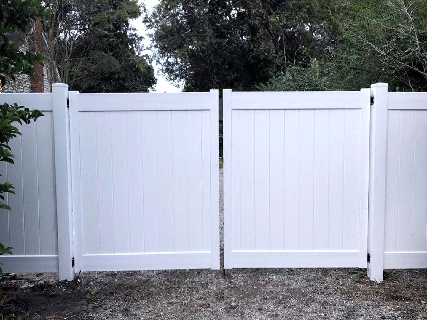 Jack Fencing | Vinyl Fencing Solutions