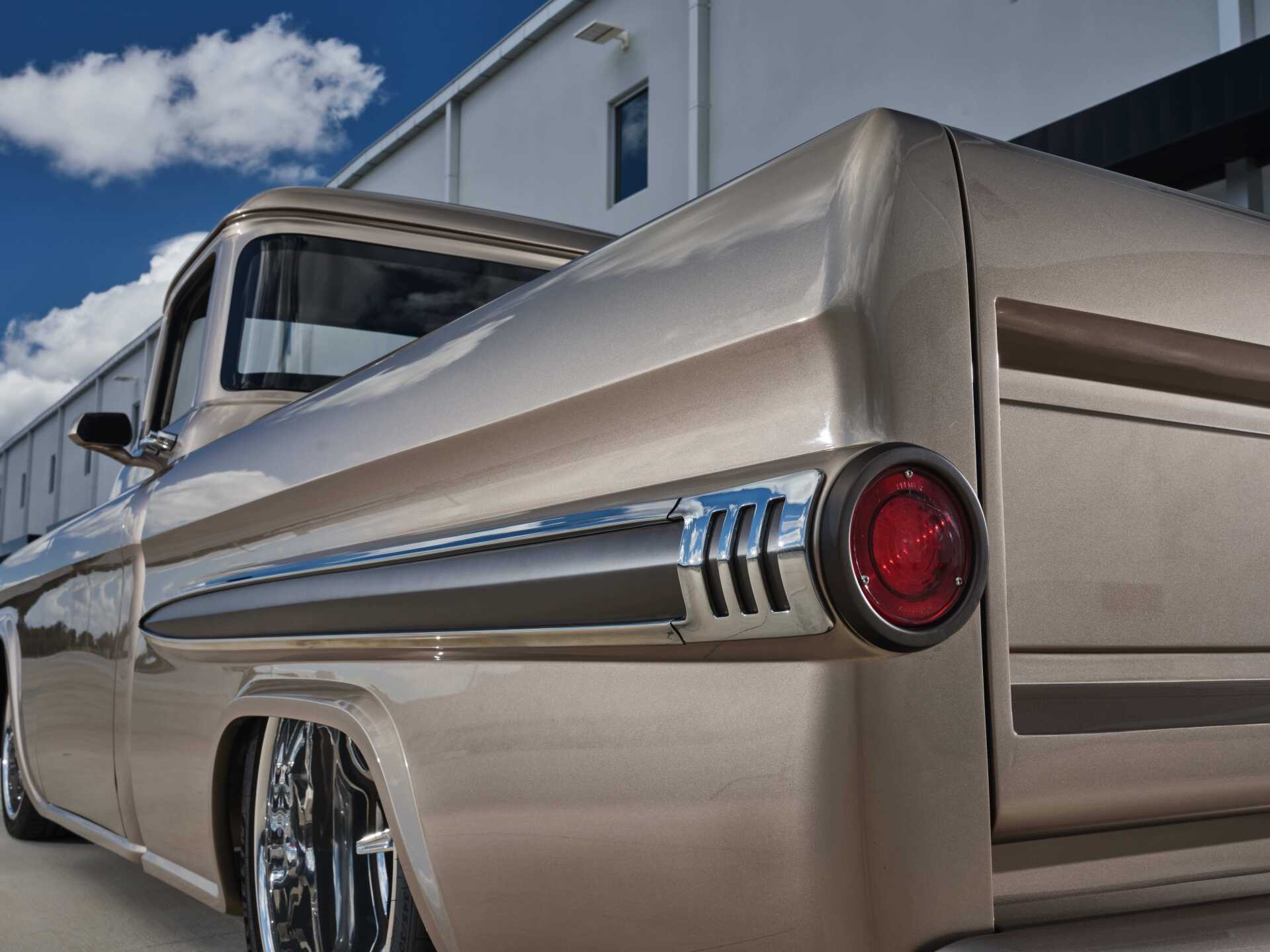 STEPHEN'S 1959 APACHE