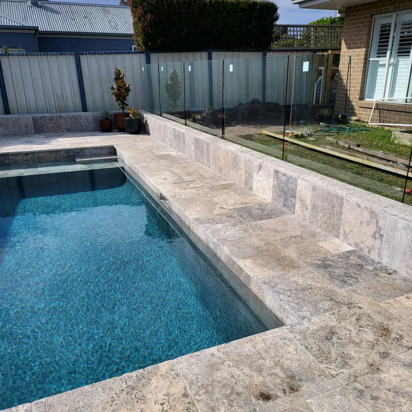 Custom Concrete Pools in the South Coast | Lambuild