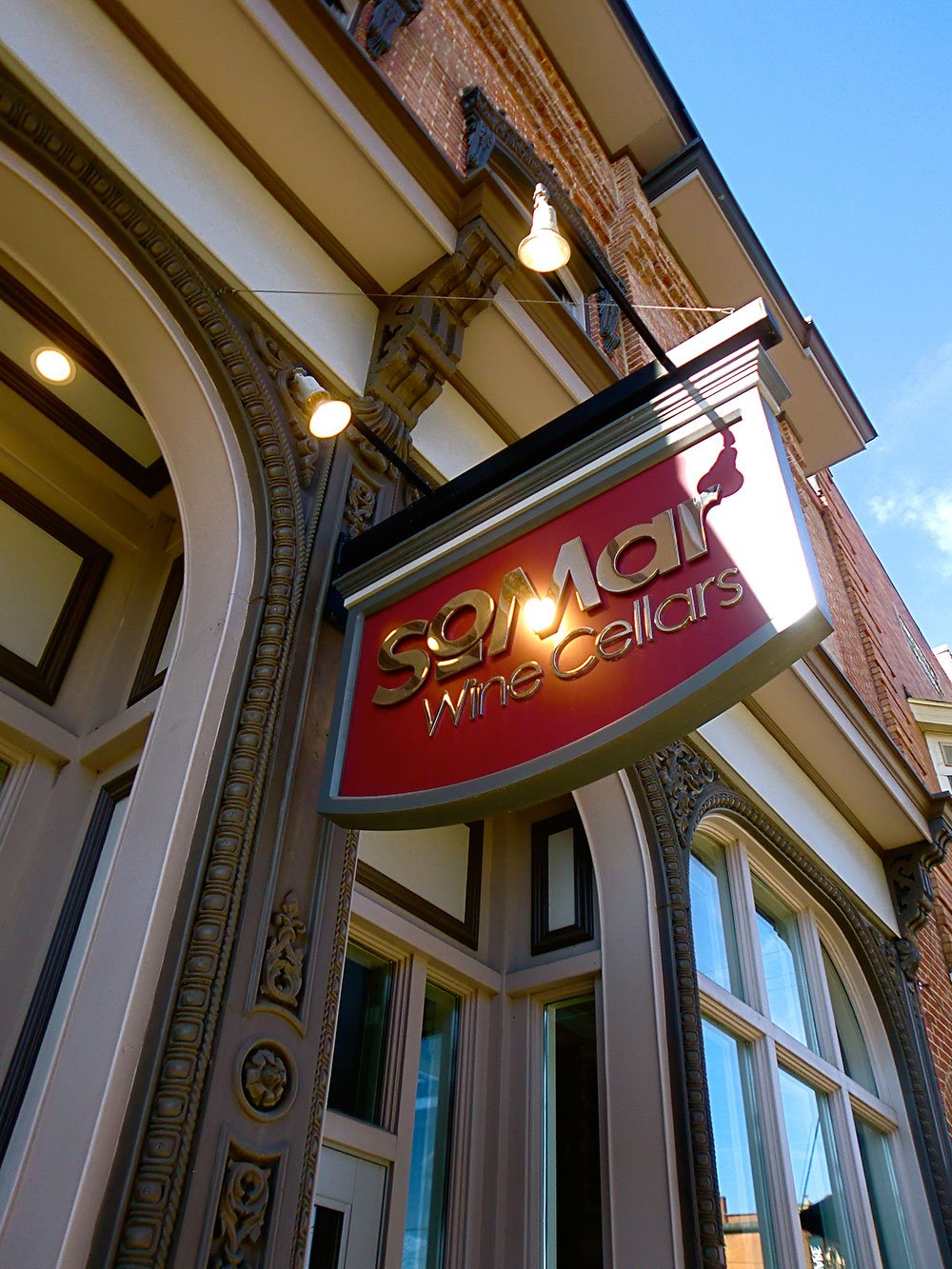 Building Mounted Signs