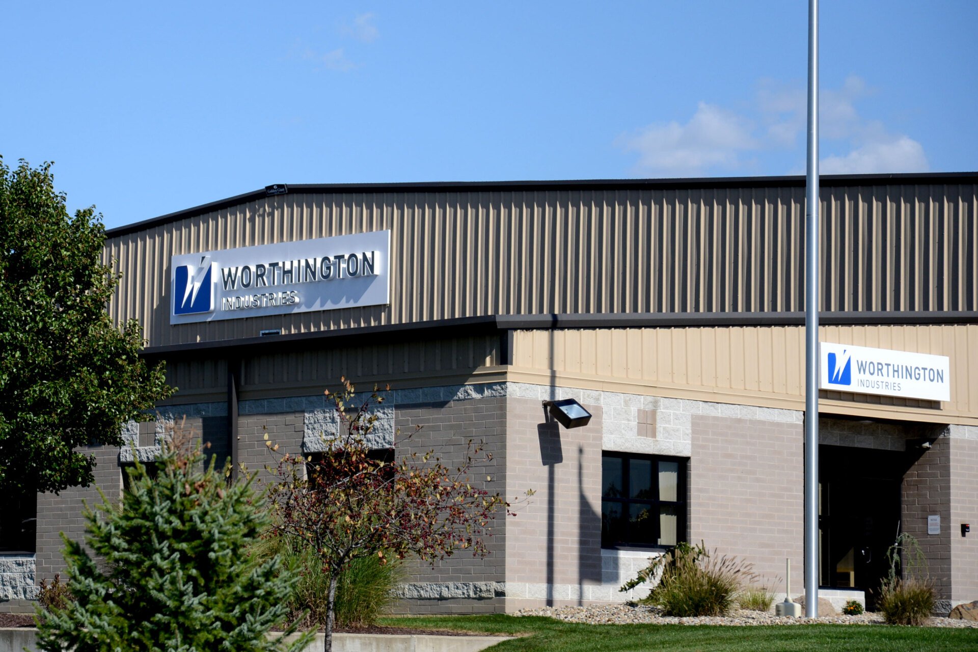 Building Mounted Signs