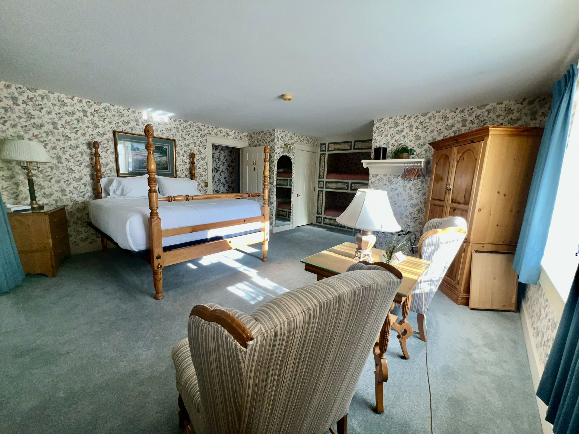 Strawtown Inn | Charming Dutch-Inspired Inn in Pella, Iowa