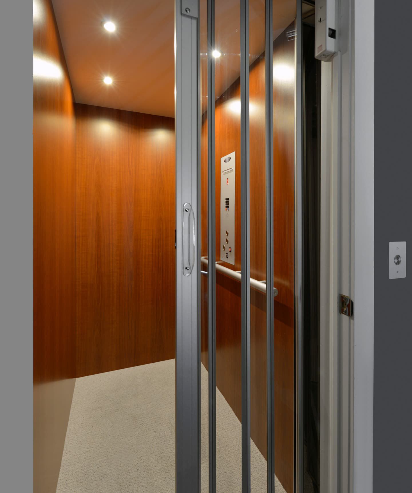 New Construction Residential Elevators in Texas | Universal Elevators