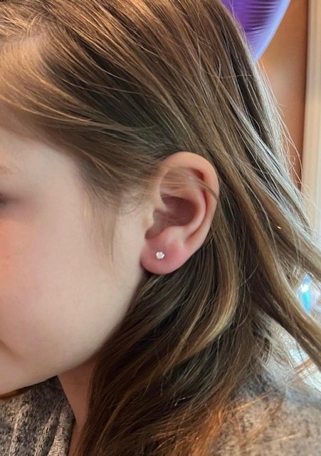 Piercings by Shoshanna-Mobile Ear Piercing by a Registered Nurse NJ