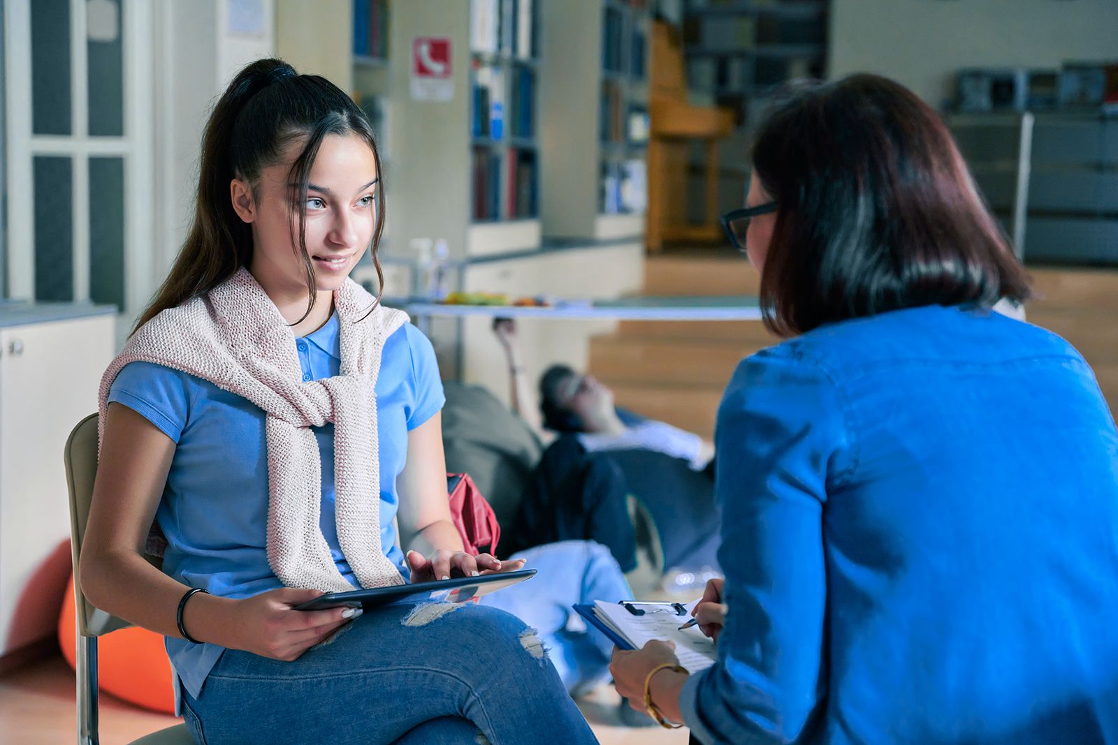 Addiction To Attention: How Social Media Can Fuel Simping Behavior