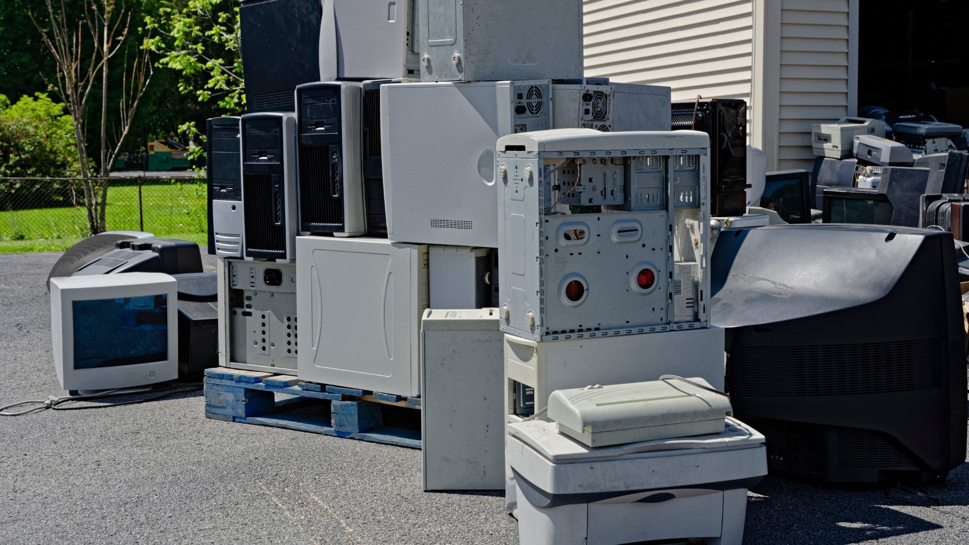 Junk, shed demolition, hot tub removal, debris, waste, trash service