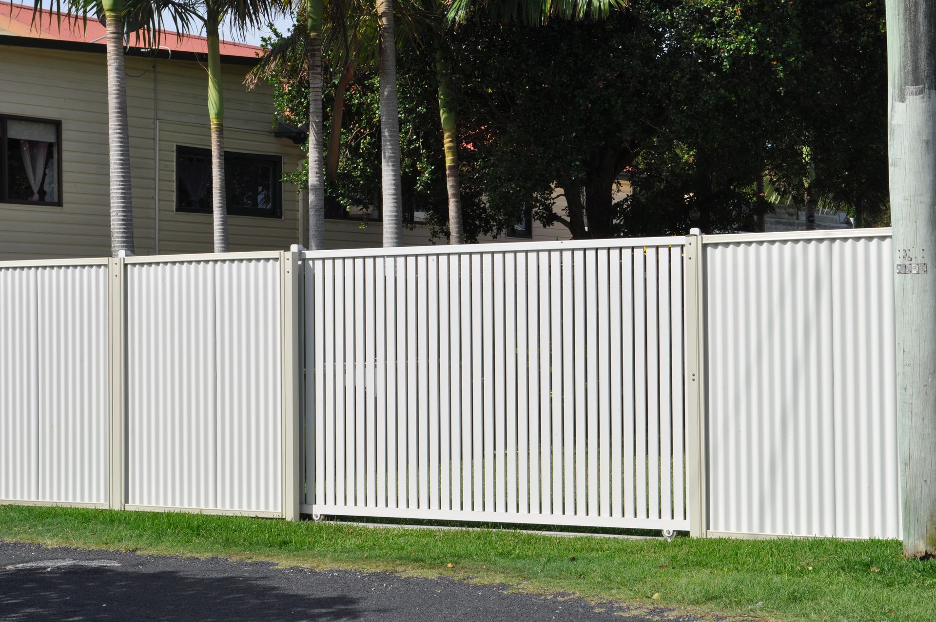 Automatic Gates in Coffs Harbour | Watsons Aluminium