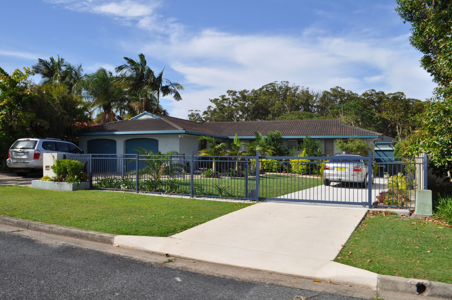 Automatic Gates in Coffs Harbour | Watsons Aluminium