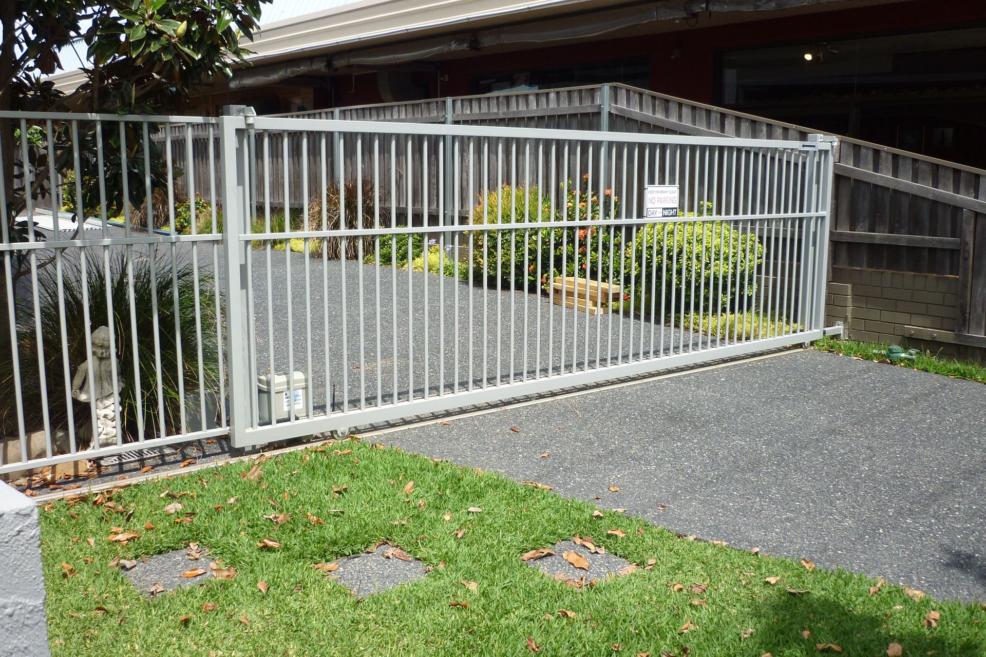 Automatic Gates in Coffs Harbour | Watsons Aluminium