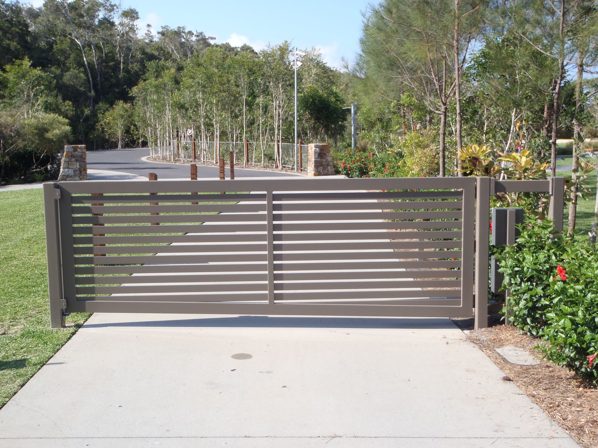 Automatic Gates in Coffs Harbour | Watsons Aluminium