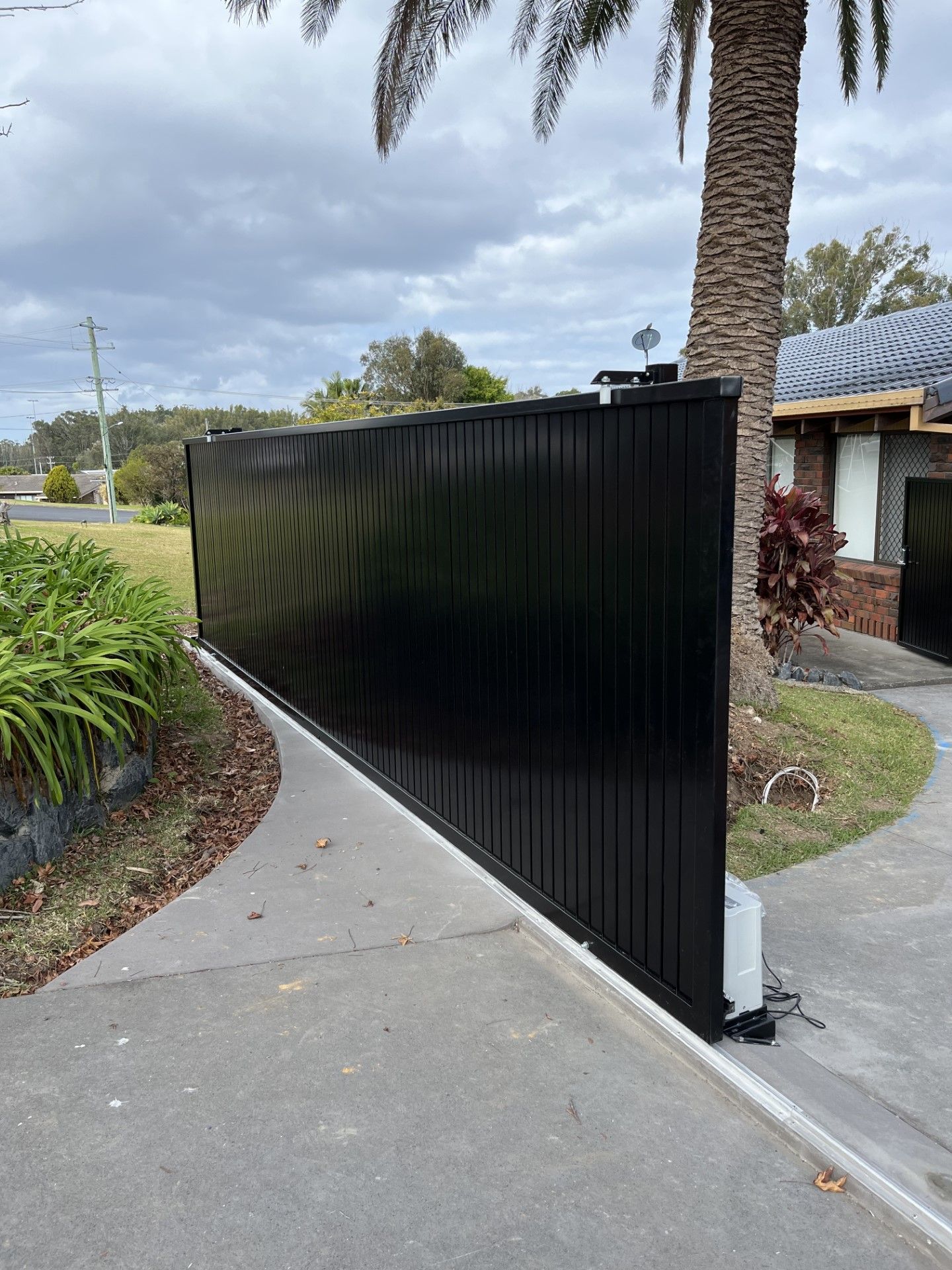 Automatic Gates in Coffs Harbour | Watsons Aluminium