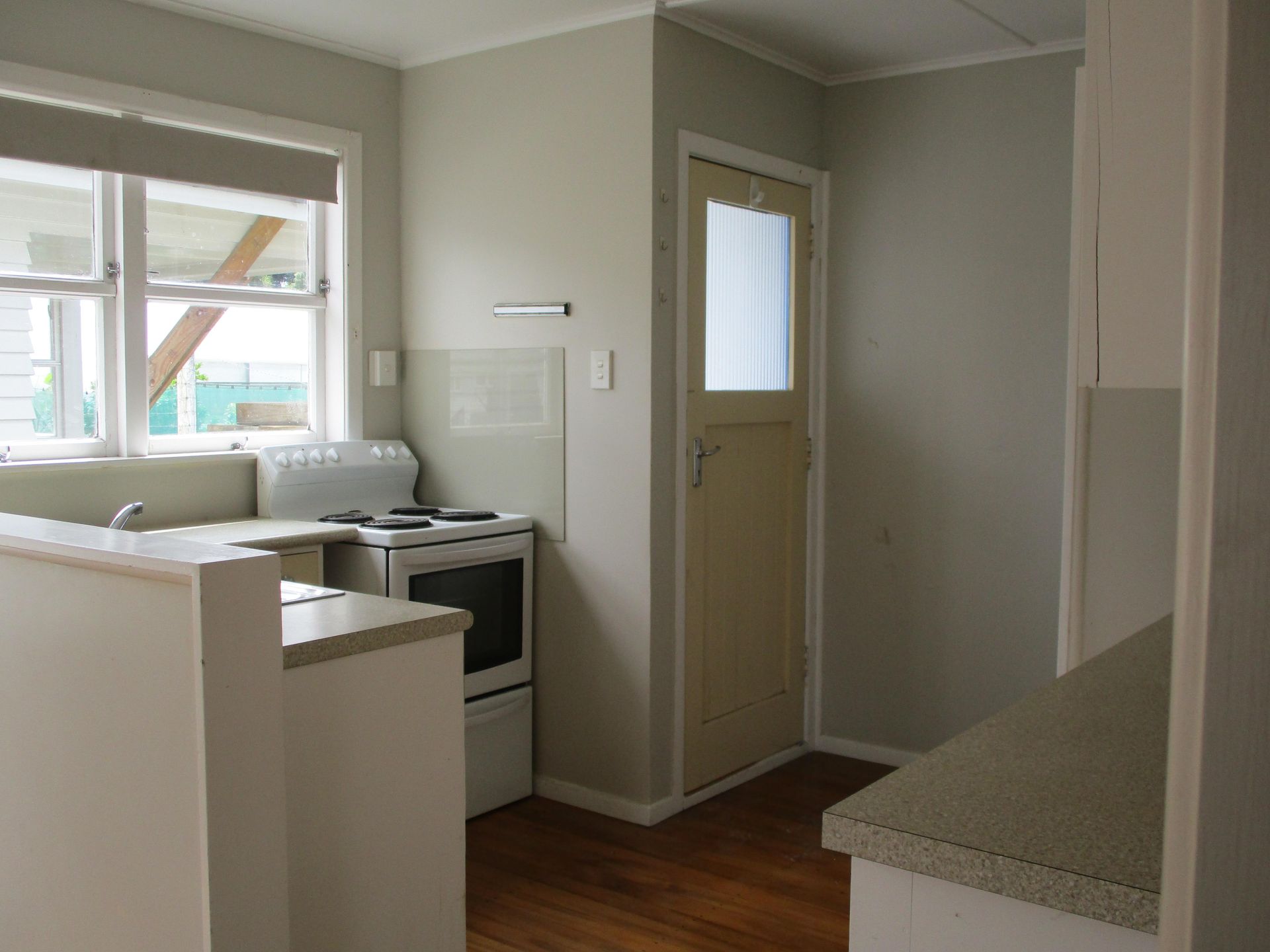 BL0104 - Cute comfy 2 beddie under 80sqms