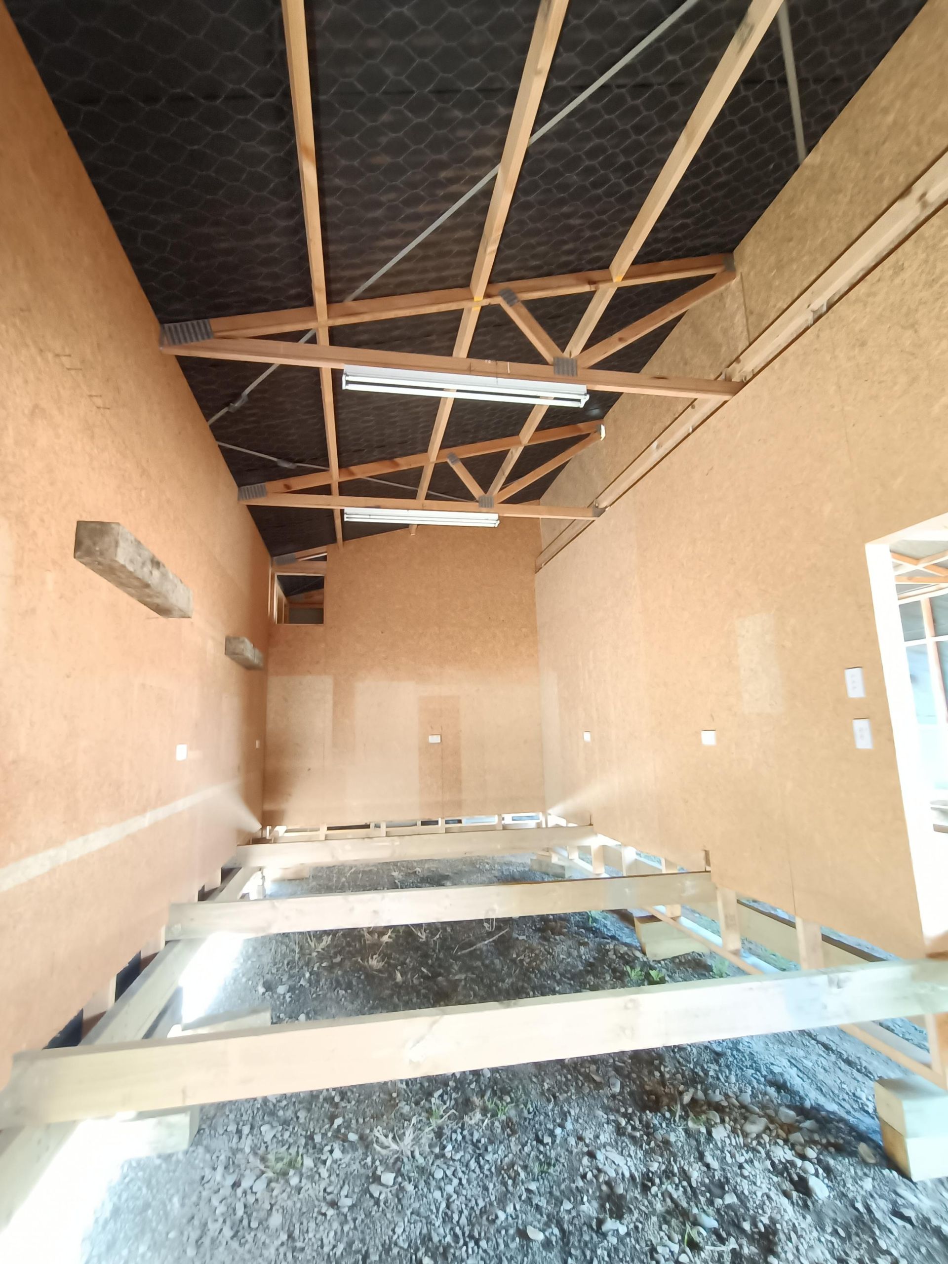 HB0135 - Garage with lots of space for the toys