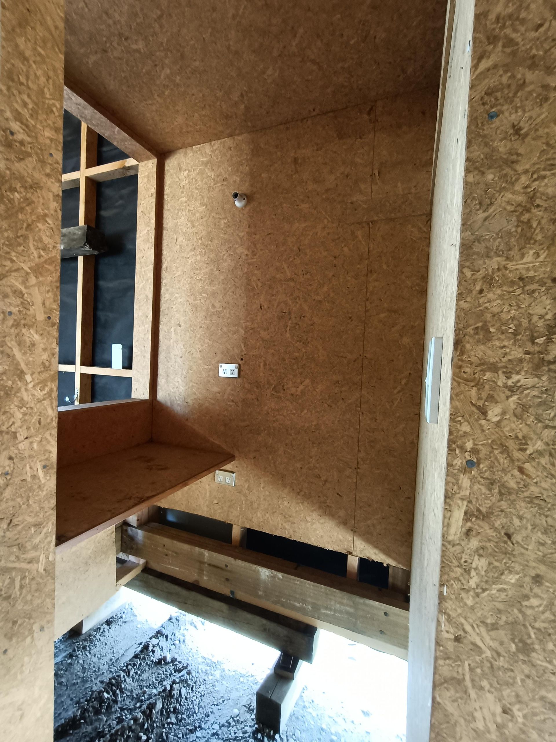 HB0135 - Garage with lots of space for the toys