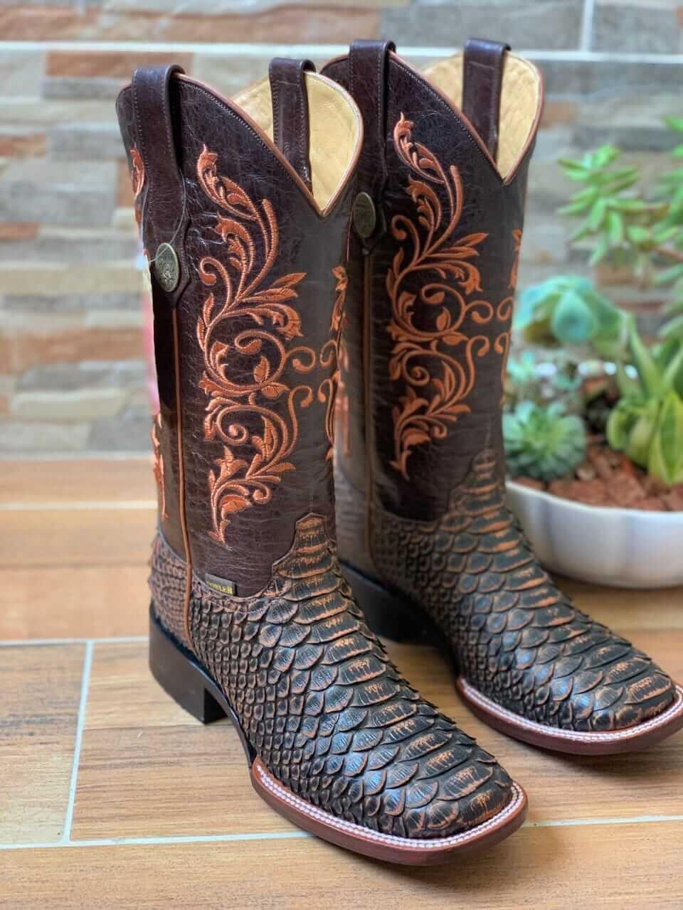 Venta de botas vaqueras en León – BOTAS DOBLE R