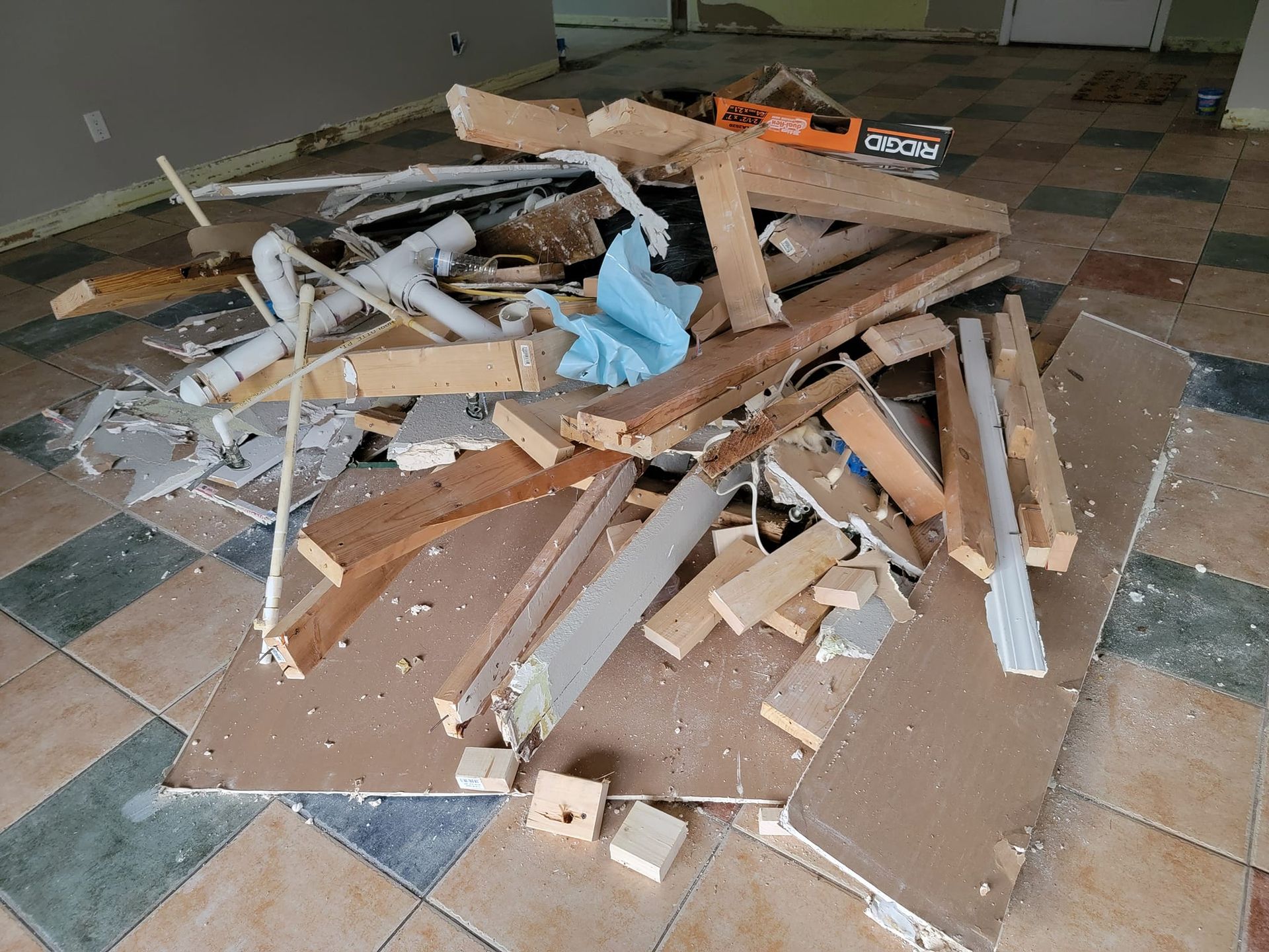 Junk Removal | Ponte Vedra Beach FL | The Mess Haul