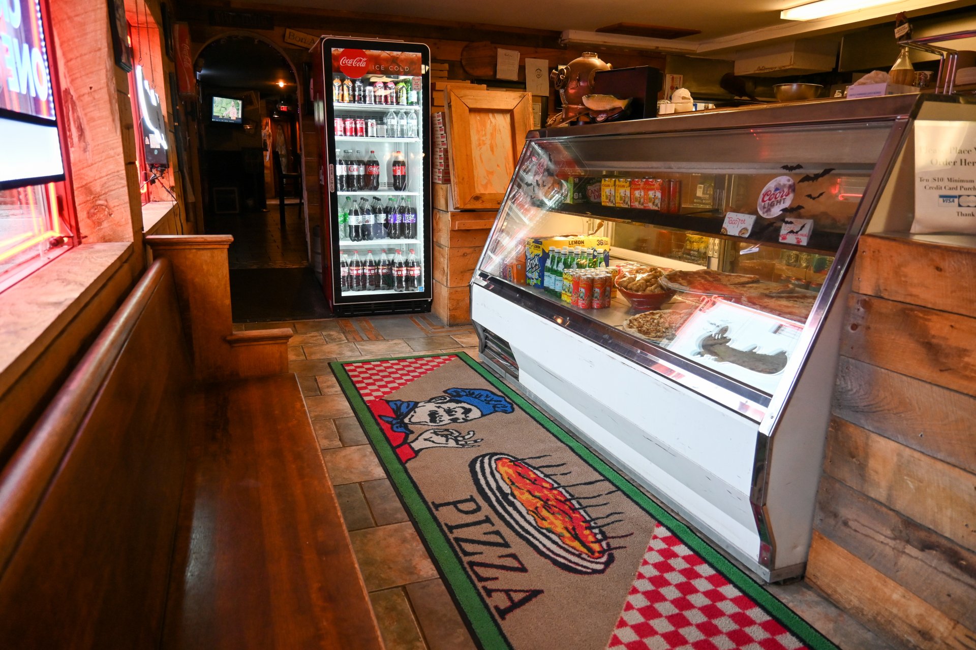 Gallery | Brick Lounge & La Roma Pizza