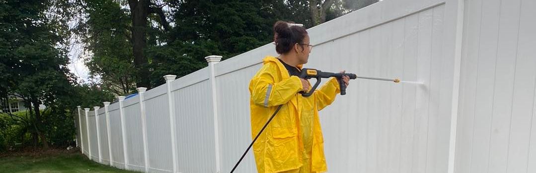 Vinyl Fence Power Washing | J & G Cleaning | New Britain, Plainville ...